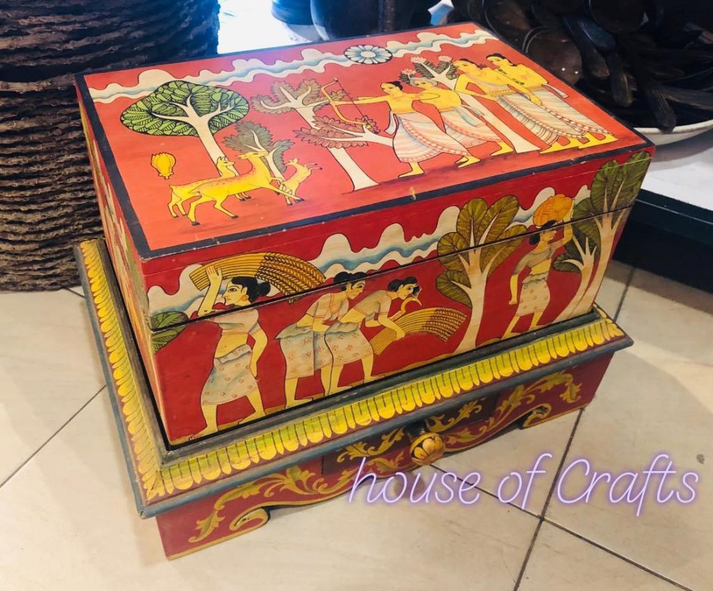 NATURAL COLOUR PETTAGAMA SMALL - House of crafts - Sri Lanka
